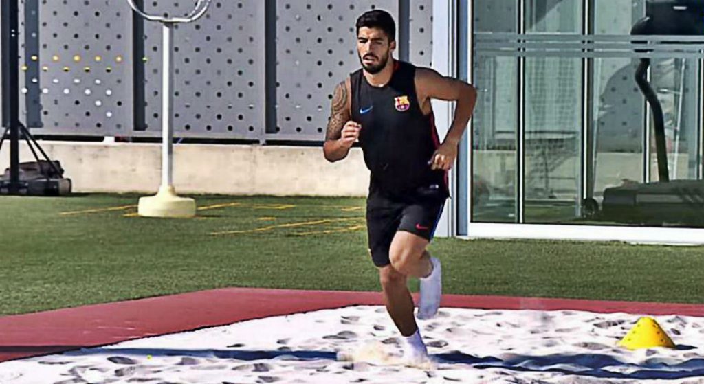 Luis Suarez Steps Up Knee Injury Return As He Completes Speed Drills In ...